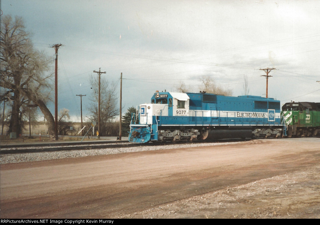 SD60 entering the North Yard
